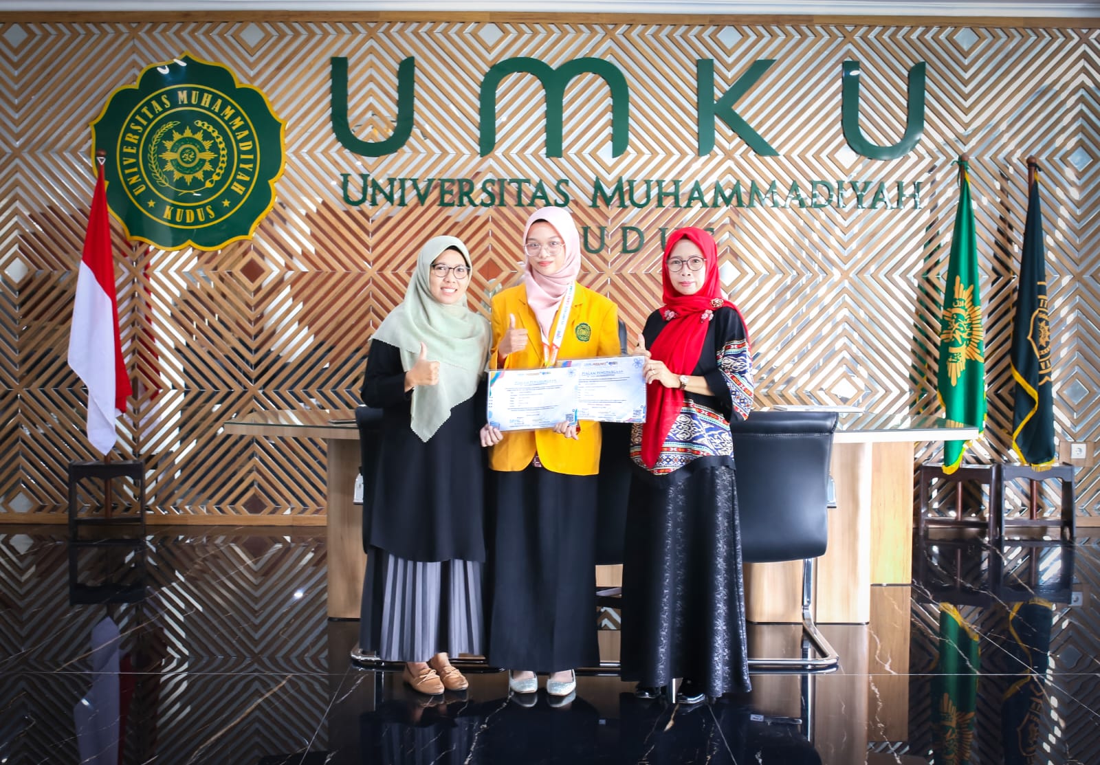 SI Keperawatan UMKU Raih 2 Medali Emas - Universitas Muhammadiyah Kudus