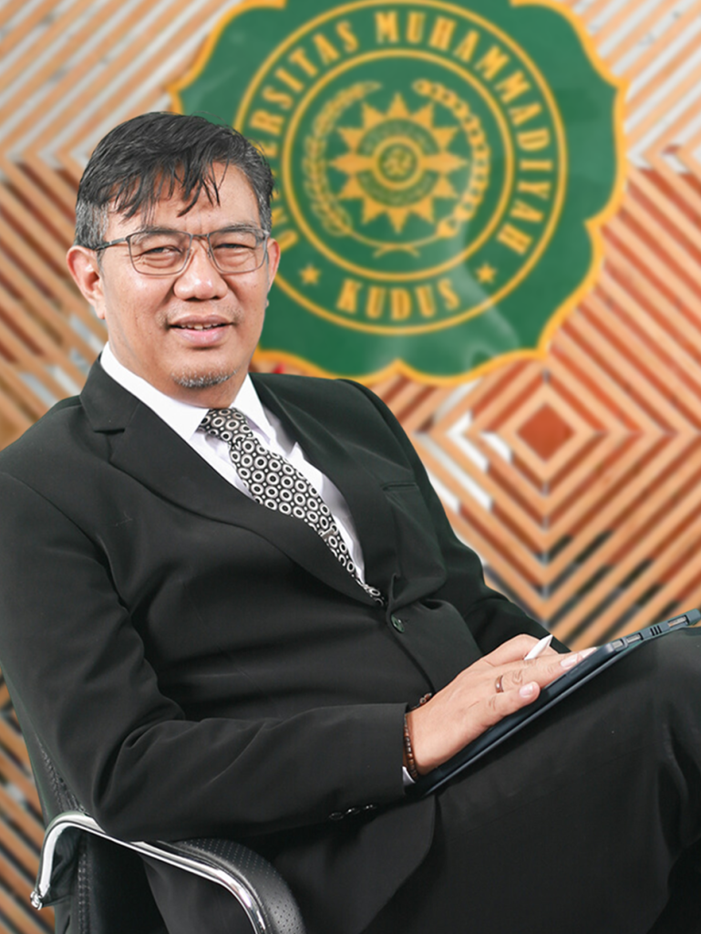 Tentang UMKU - Universitas Muhammadiyah Kudus